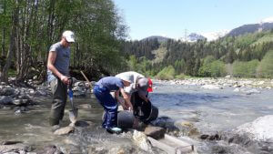 Goldwaschen in der Schweiz - Ein Erlebnis für Jung und Alt